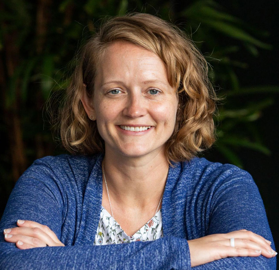 Laura Hooper | Coach